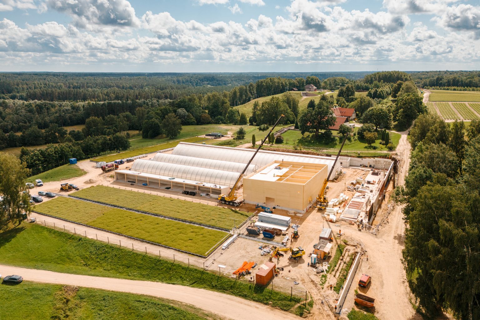 Atklās unikālo koka ēku kompleksu kokaudzētavā “Zābaki” - Latvijas Finieris